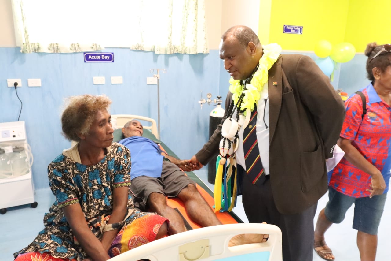 Pictures of PM Marape opening K20 million Kupiano Hospital - PM JAMES ...