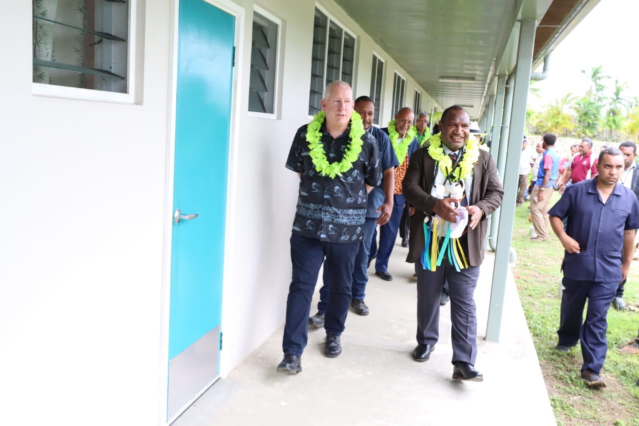 Pictures of PM Marape opening K20 million Kupiano Hospital - PM JAMES ...